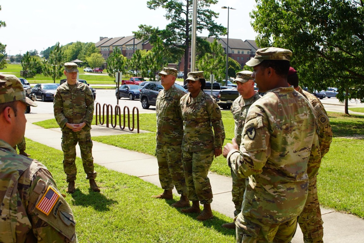 USASAC CG recognizes SATMO team | Article | The United States Army