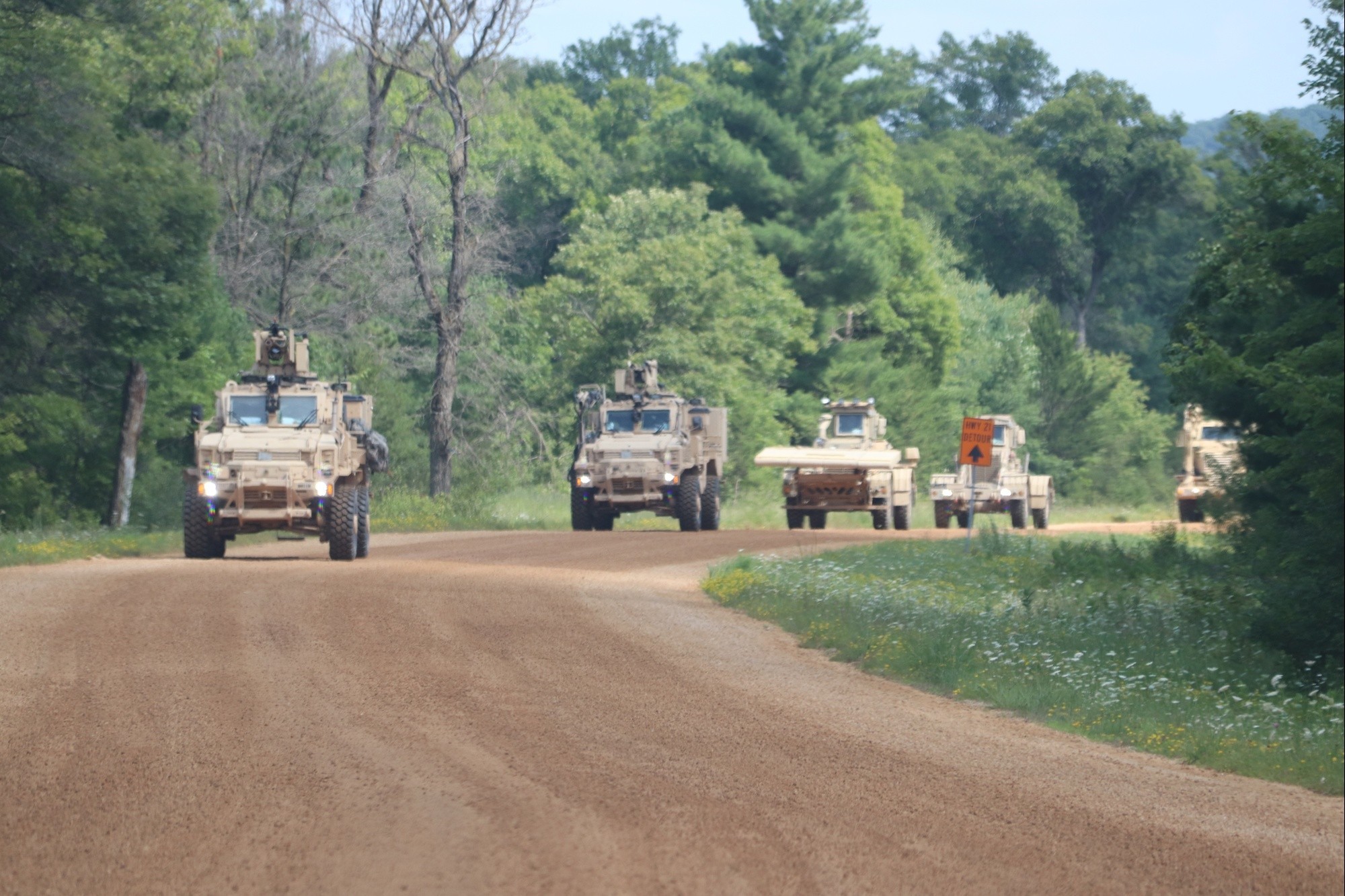 Photo Essay: 'Red Arrow' convoy for Wisconsin National Guard’s 2023 ...
