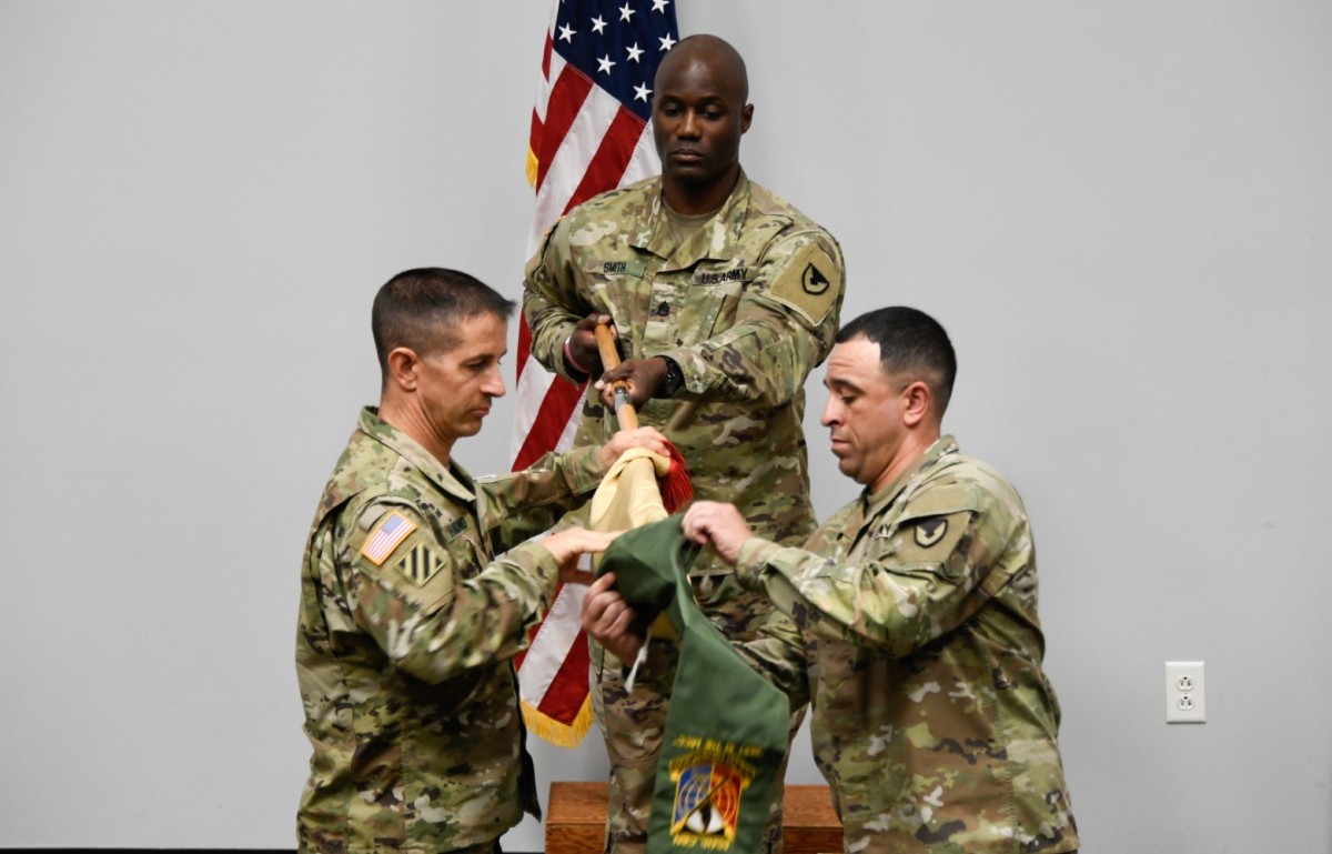 904th CBN cases colors for deployment | Article | The United States Army
