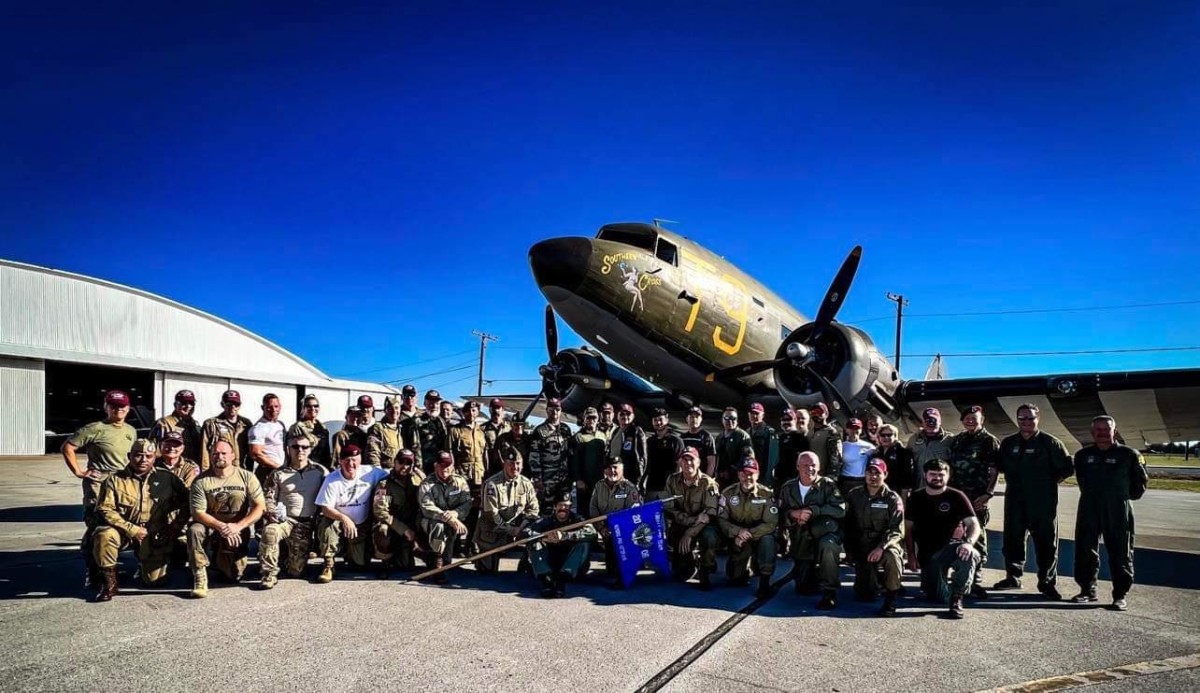 Airborne! Soldiers, Veterans, and civilians jump together to honor and ...