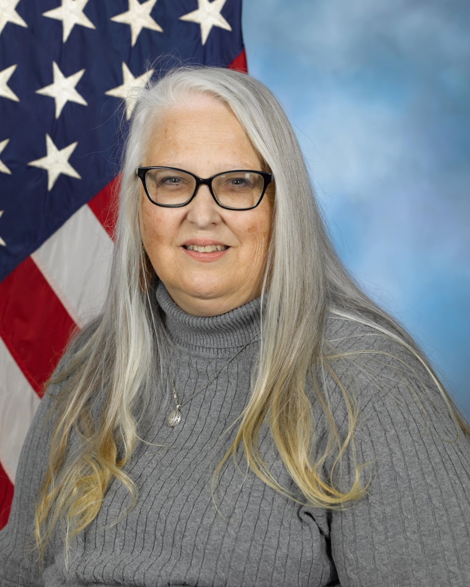 Retirement ceremony honors the careers of three civilians, one Soldier ...