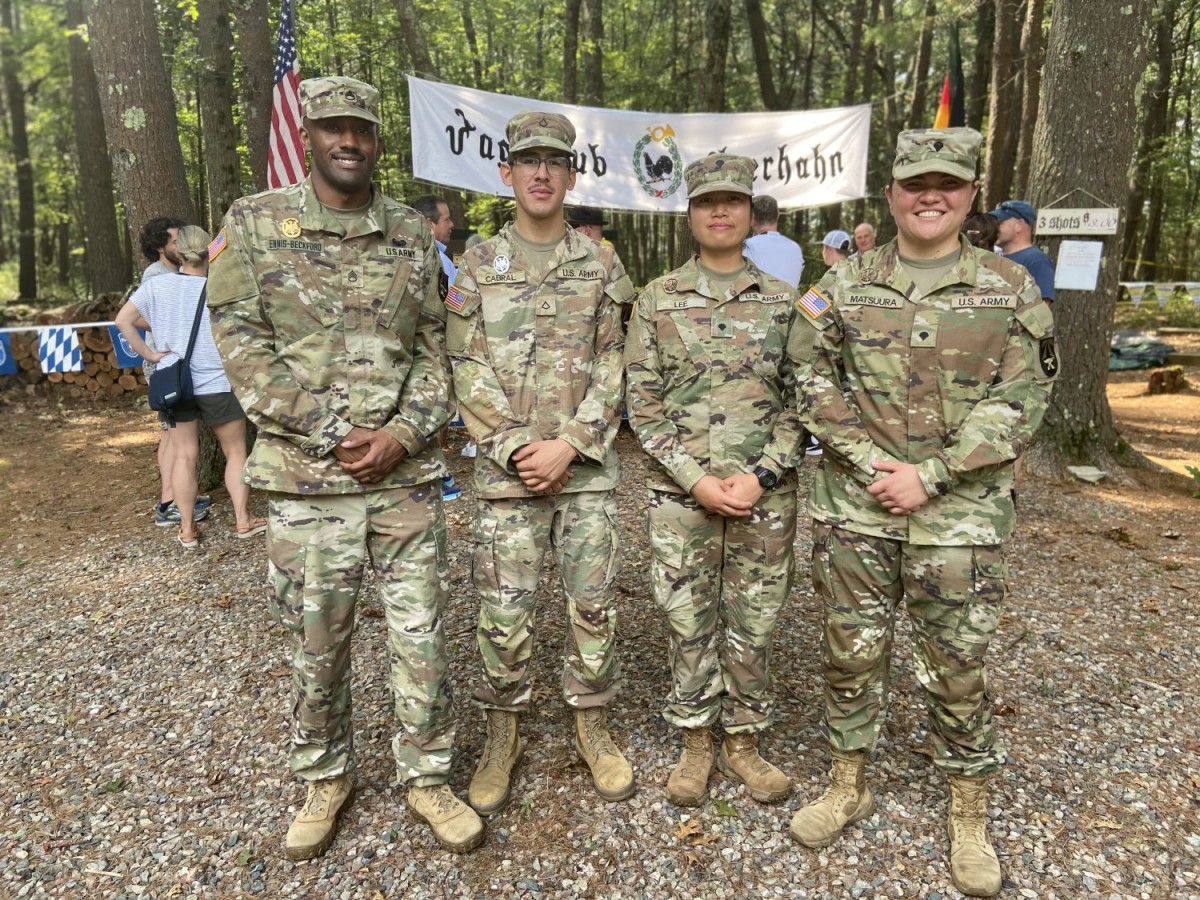 DEVCOM SC Soldiers participate in German Armed Forces Proficiency Badge ...