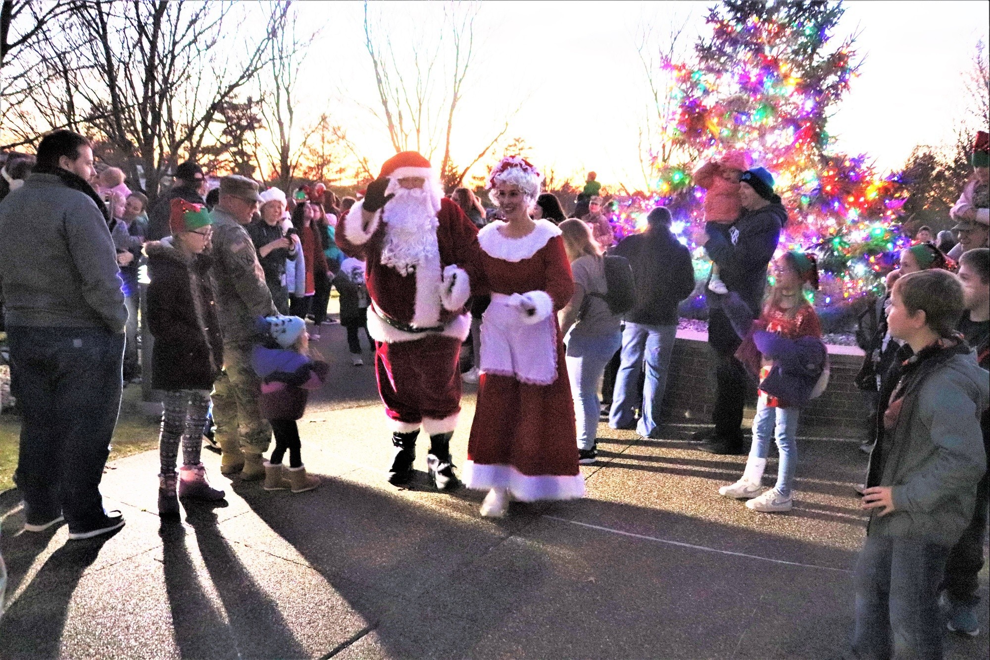 Hundreds attend Fort McCoy’s 2023 Christmas Tree Lighting event to kick ...