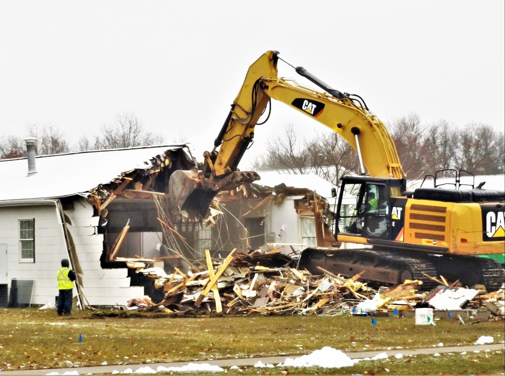 Photo Story: Building demolition in Fort McCoy's 1600 block makes way ...