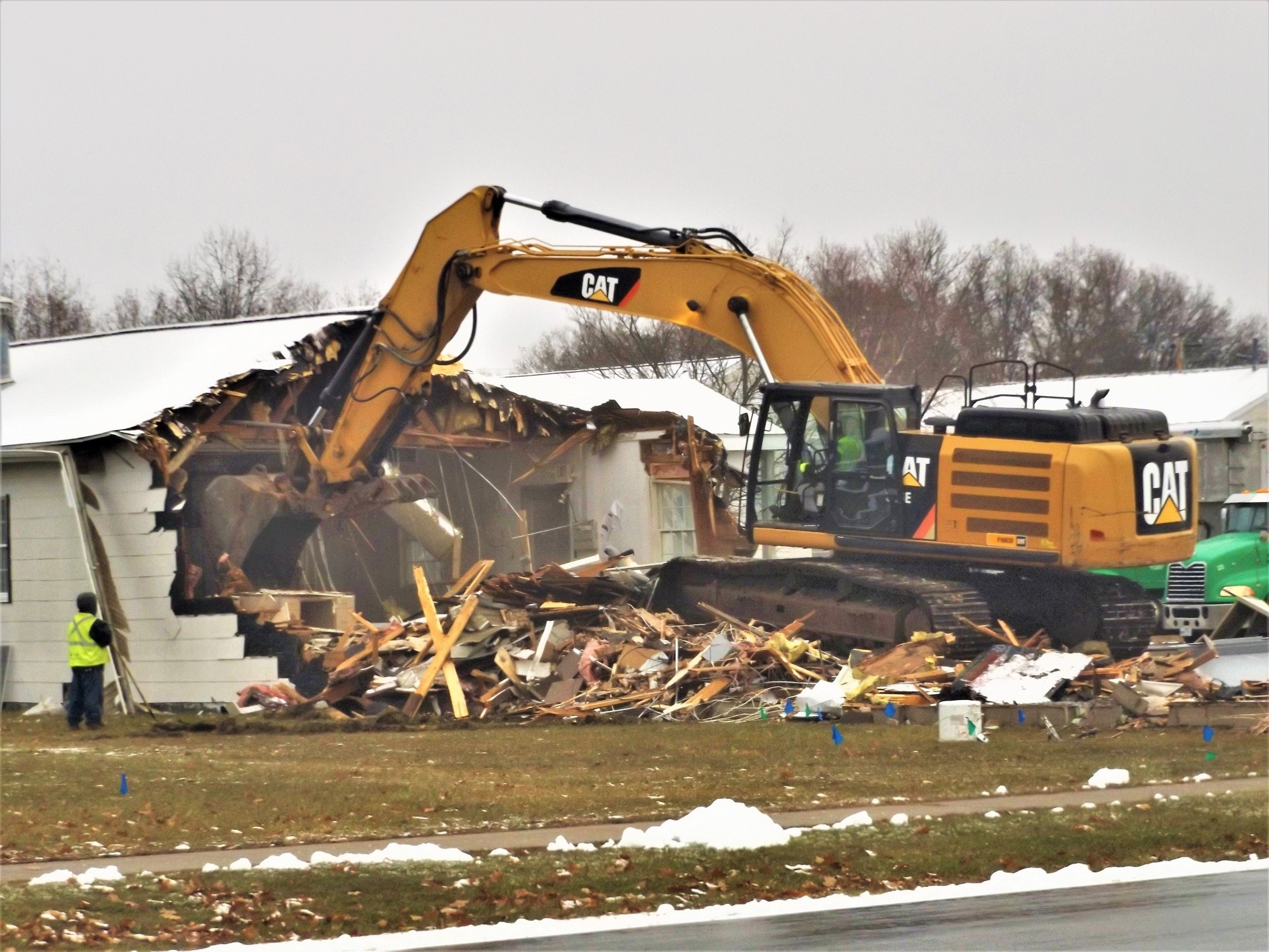 Photo Story: Building demolition in Fort McCoy's 1600 block makes way ...
