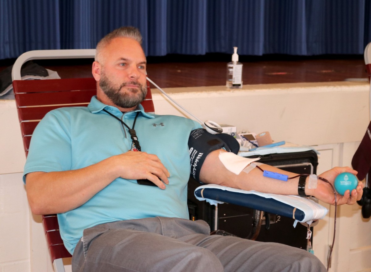APG community gives back to Soldiers by donating blood | Article | The ...