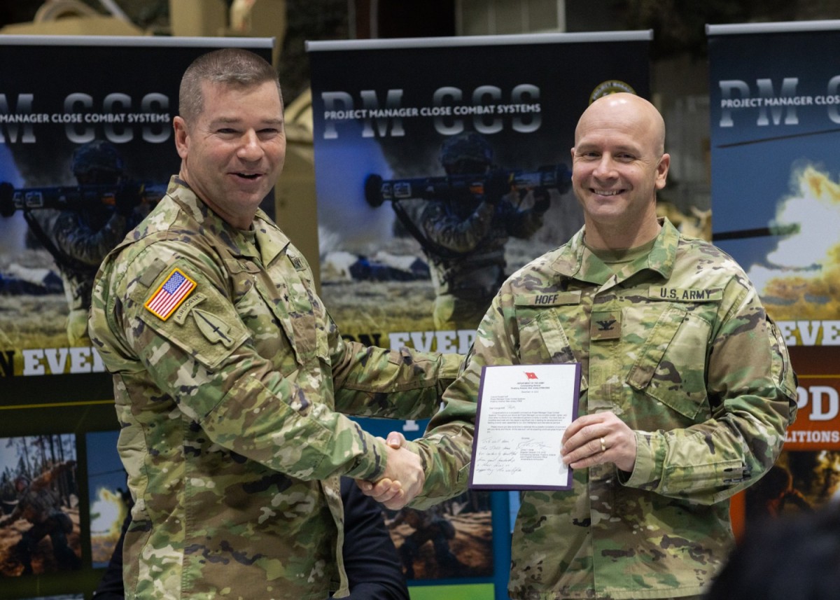 Col. Russell Hoff Relinquishes Command of Project Manager Close Combat ...