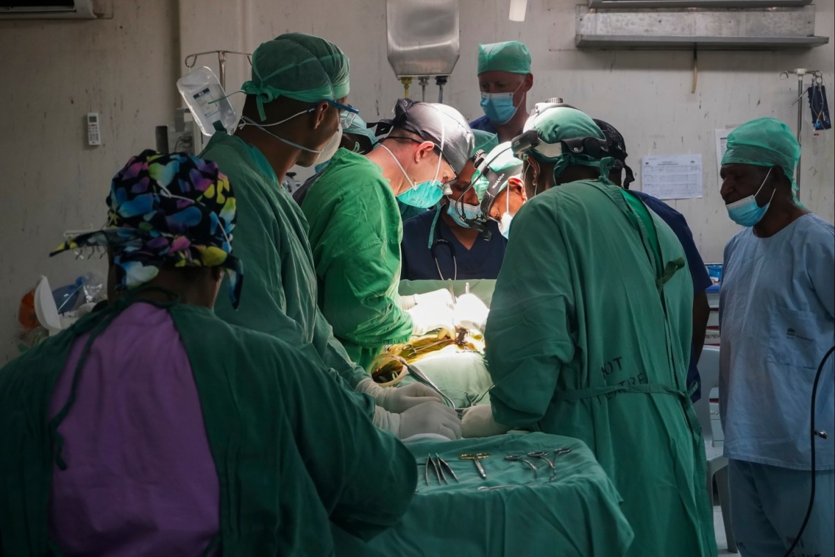 18th MEDCOM, POMGEN team for first ever PNG Trauma Rotation | Article ...