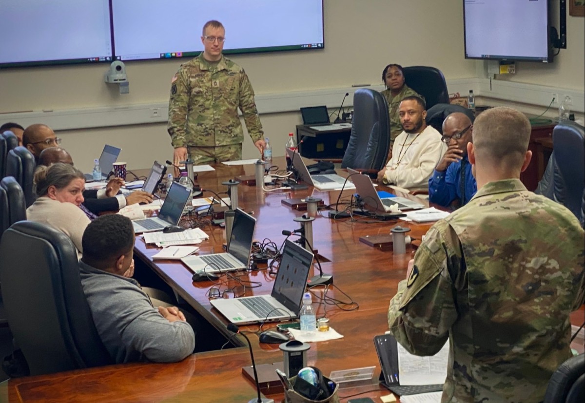 ASC sends HR experts to Europe to provide IPPS-A training to 405th AFSB ...