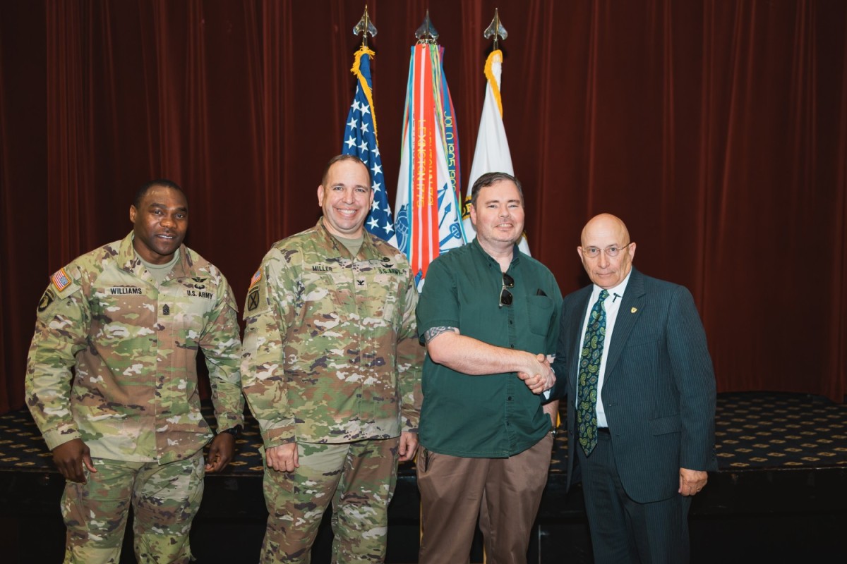 IMCOM ID-T Director welcomed home to Fort Novosel | Article | The ...