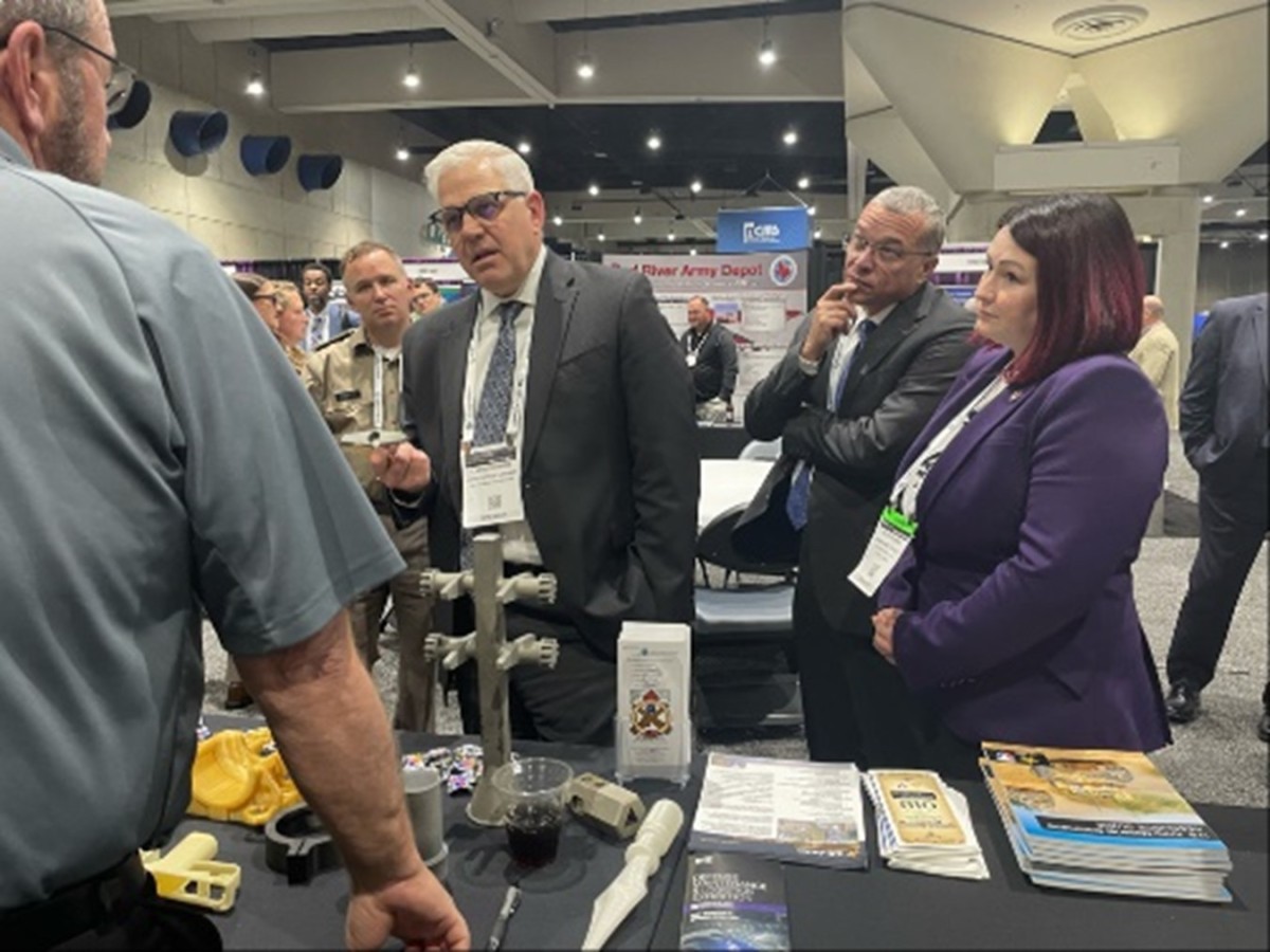 TACOM’s ILSC participates in Maintenance Symposium | Article | The ...