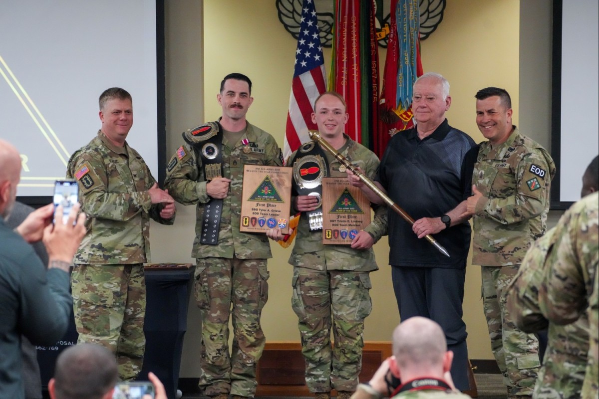 Explosive Ordnance Disposal team leverages experience to win all-Army ... Explosive Ordnance Disposal team leverages experience to win all-Army ...