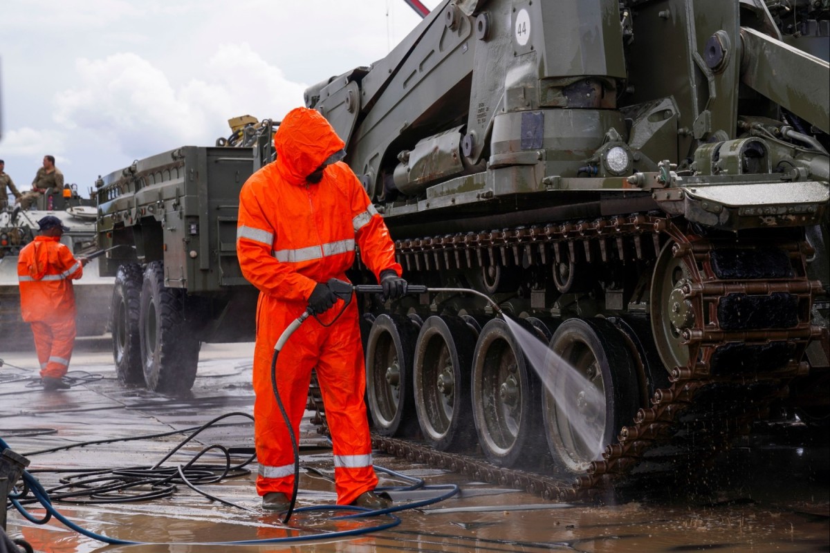 Washing Defender 24 out of Poland: DCTC keeps vehicles squeaky clean ...