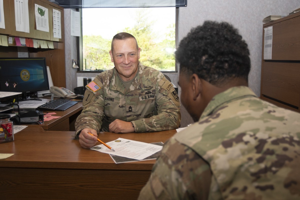 Transitioning Soldiers have options, available assistance programs ...