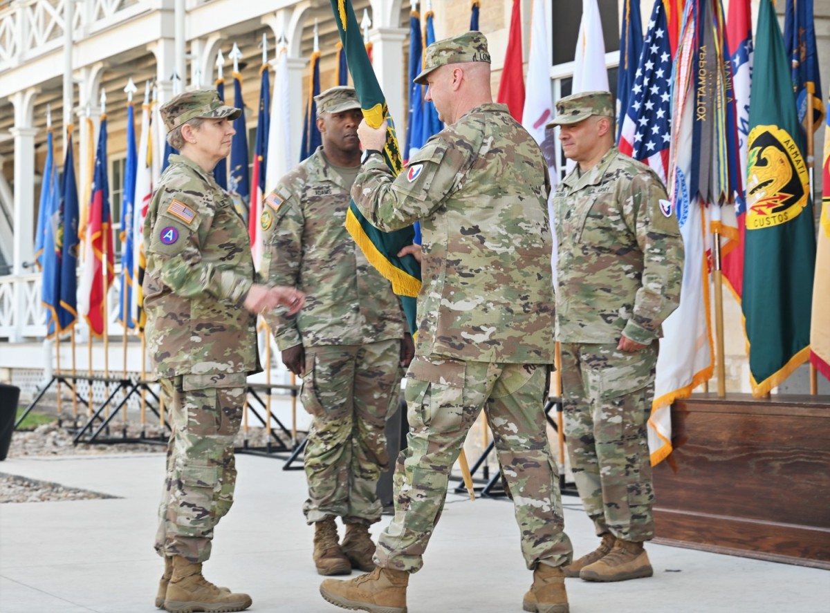 MICC welcomes new commander | Article | The United States Army
