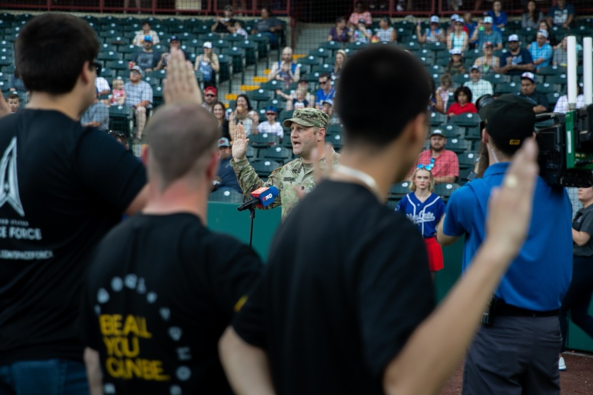 Battalion commander administers oath of enlistment at OKC baseball game ...