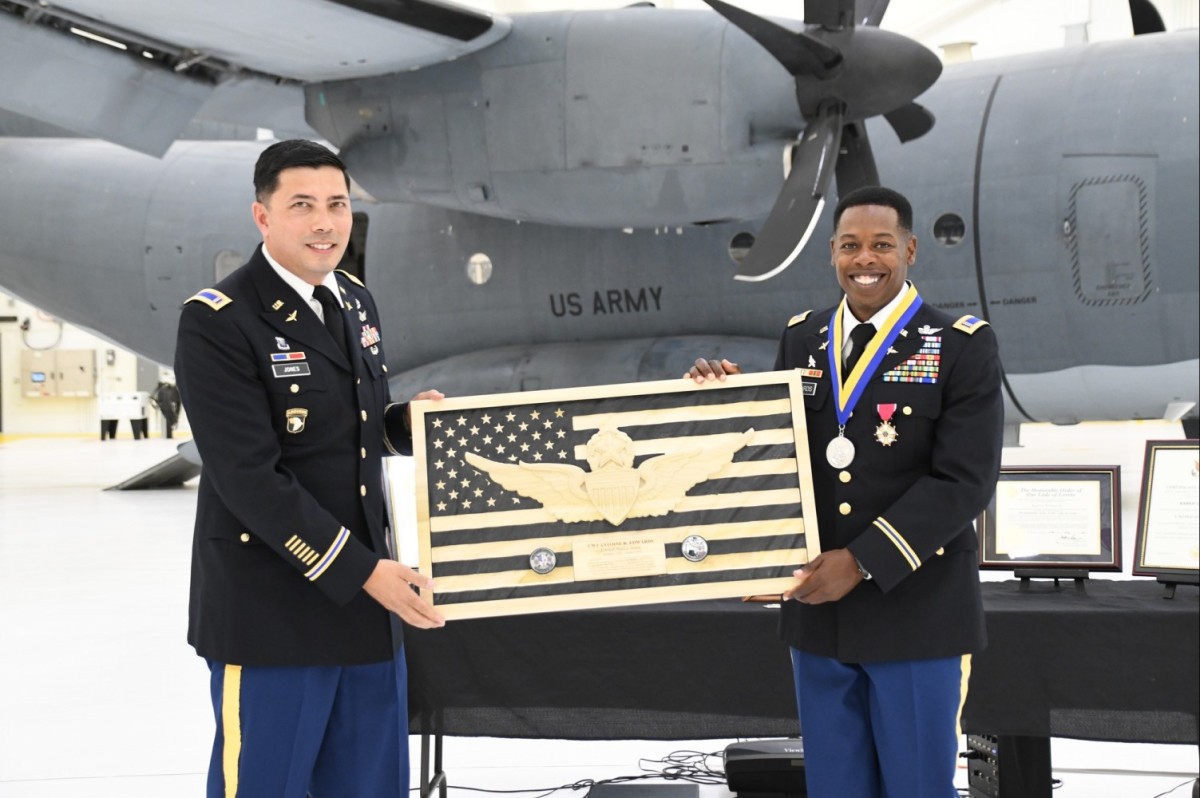Special Operations Aviation Command Flight Detachment CW4 retires ...