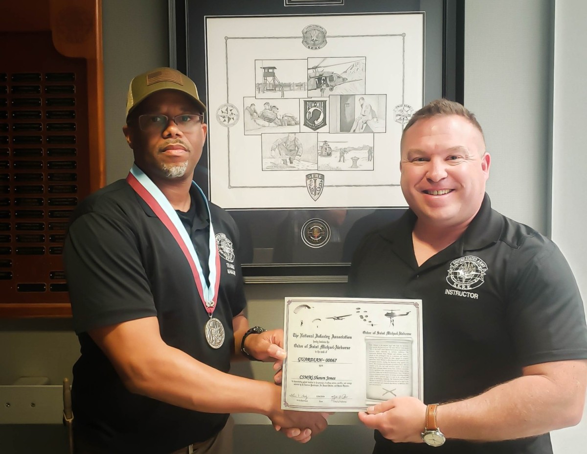 SERE training manager awarded Order of Saint Michael-Airborne | Article ...
