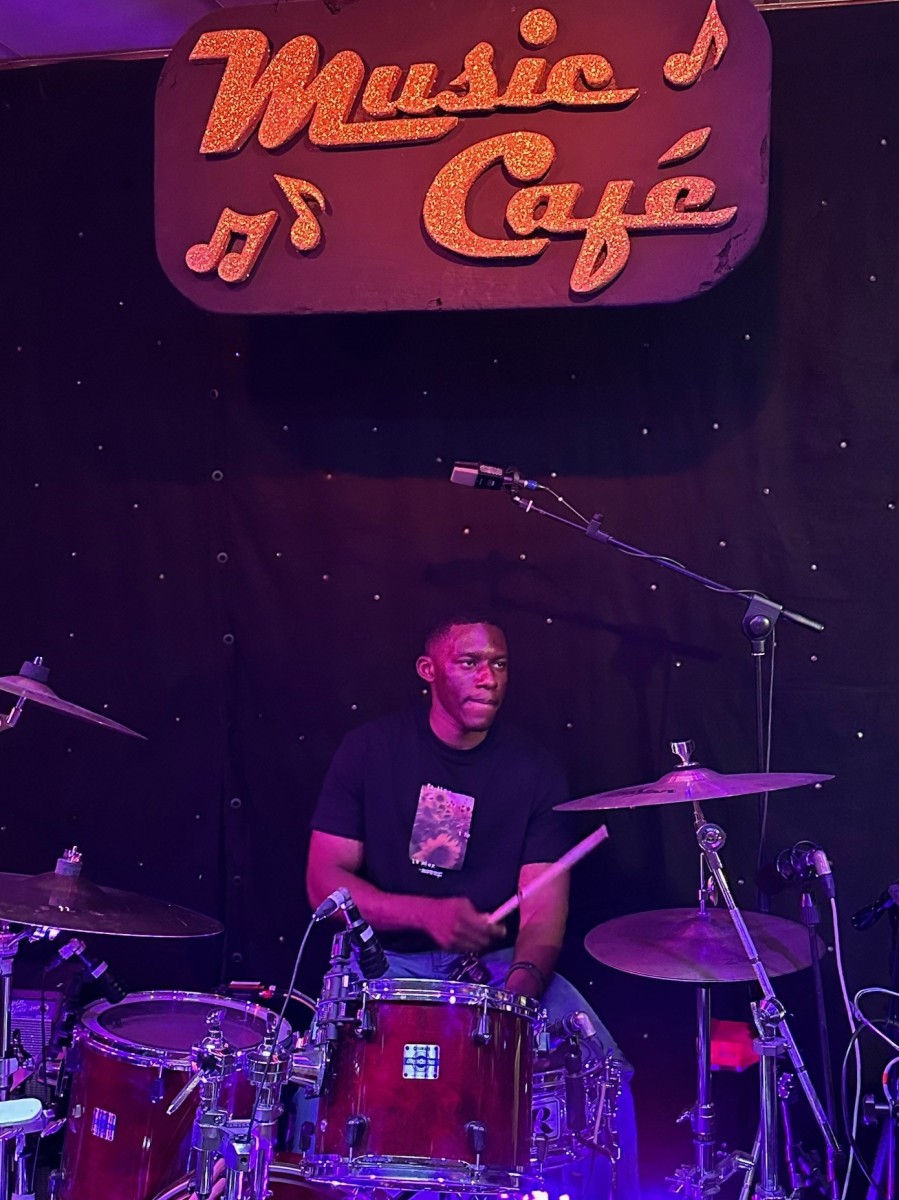 Music Café offers Soldiers the chance to perform | Article | The United ...