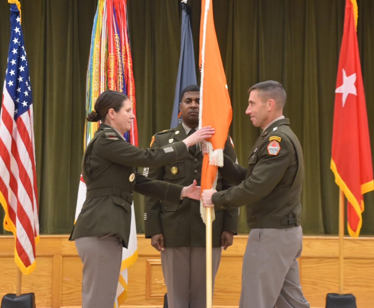 Signal Corps welcomes 43rd Chief of Signal | Article | The United ...