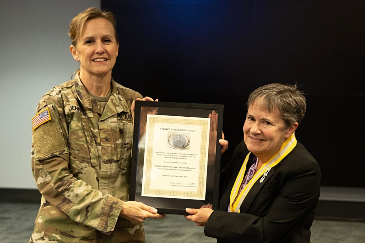 Military Pay Operations director receives Towson Medallion | Article ...