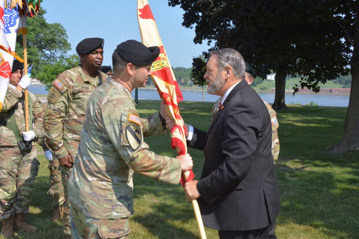 Leadership of USAG Rock Island Arsenal changes hands | Article | The ...