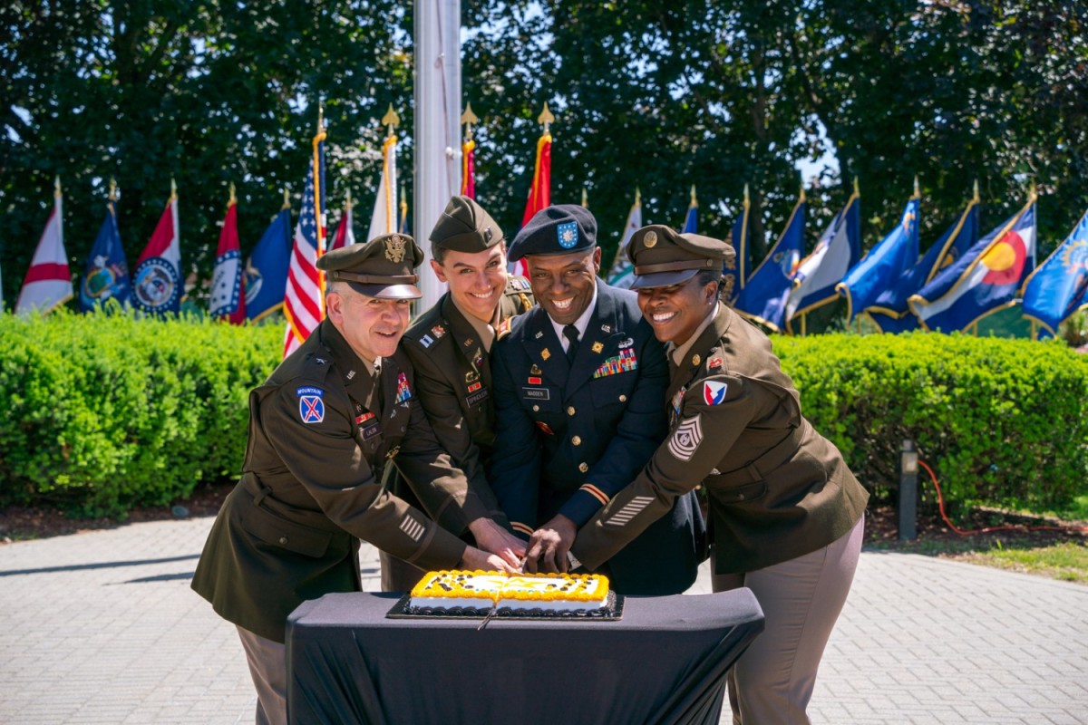 Detroit Arsenal Hosts Mega Right Arm Night | Article | The United ...