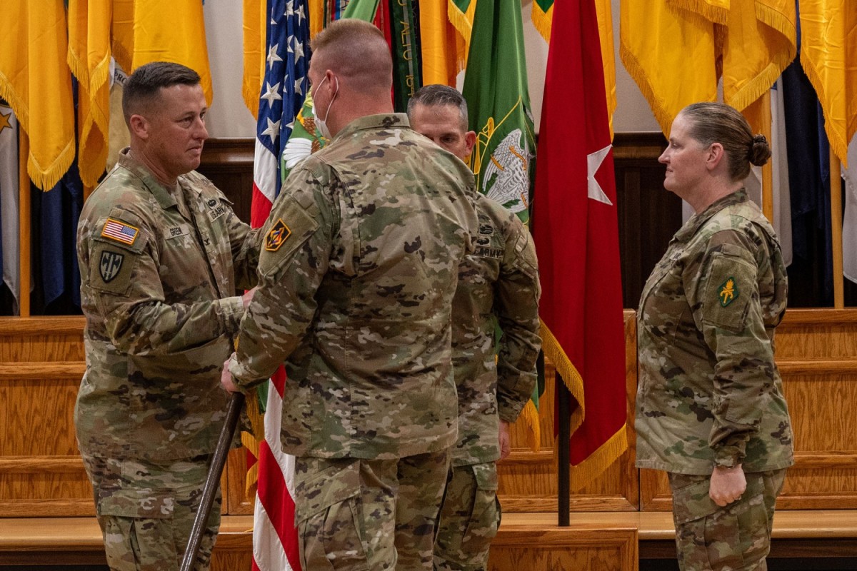 USAMPS says farewell to Albrycht, welcomes Green at change-of ...