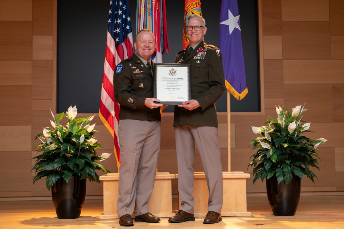 CECOM chaplain retires with 33 years of service | Article | The United ...