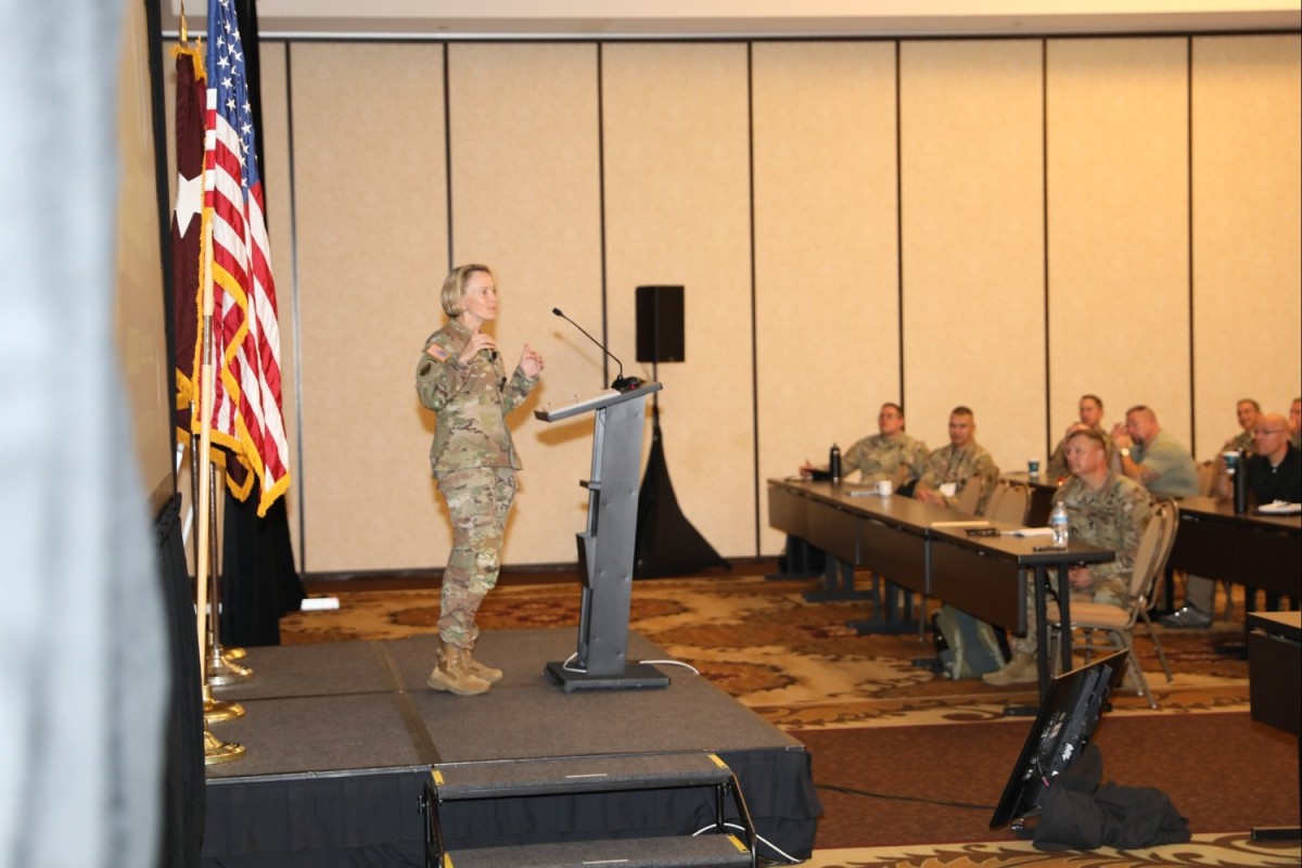 Surgeon General of the Army Kicks Off Society of Army Physician ...