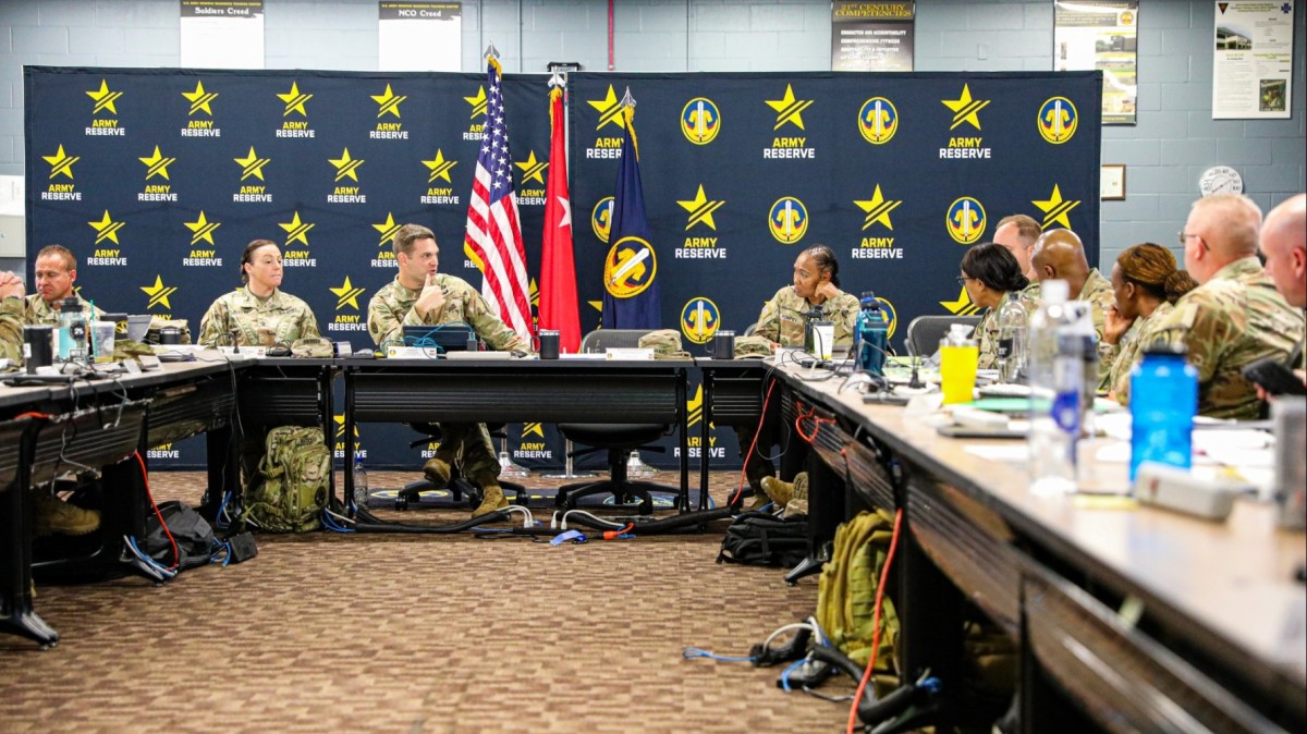 Army Reserve Careers Group Holds Yearly Mission Brief, Welcomes ...