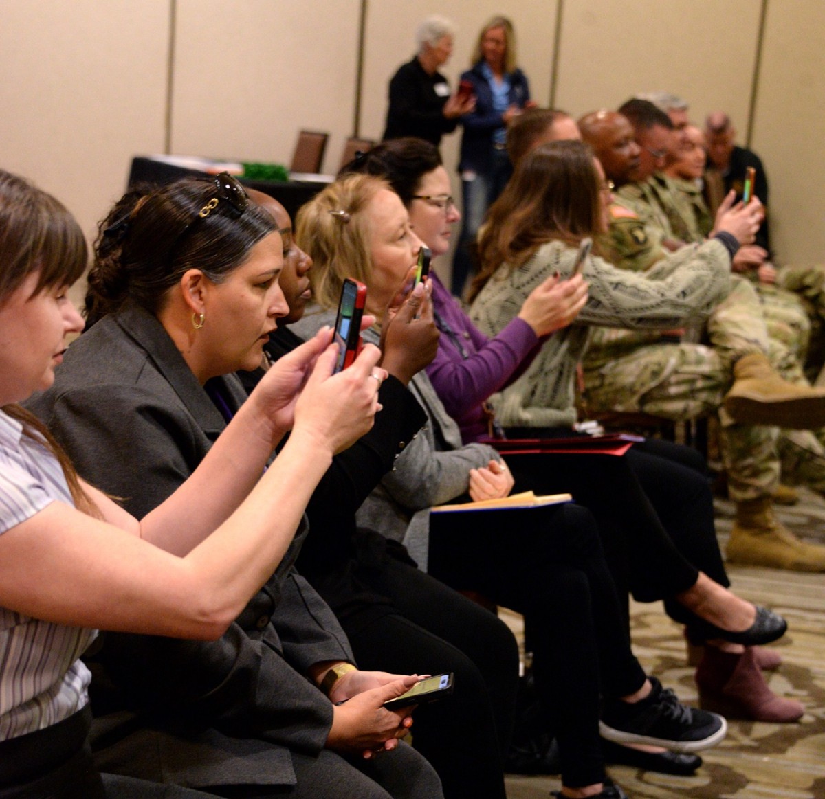 Fort Leavenworth hosts AUSA Family Forum Watch Party | Article | The ...