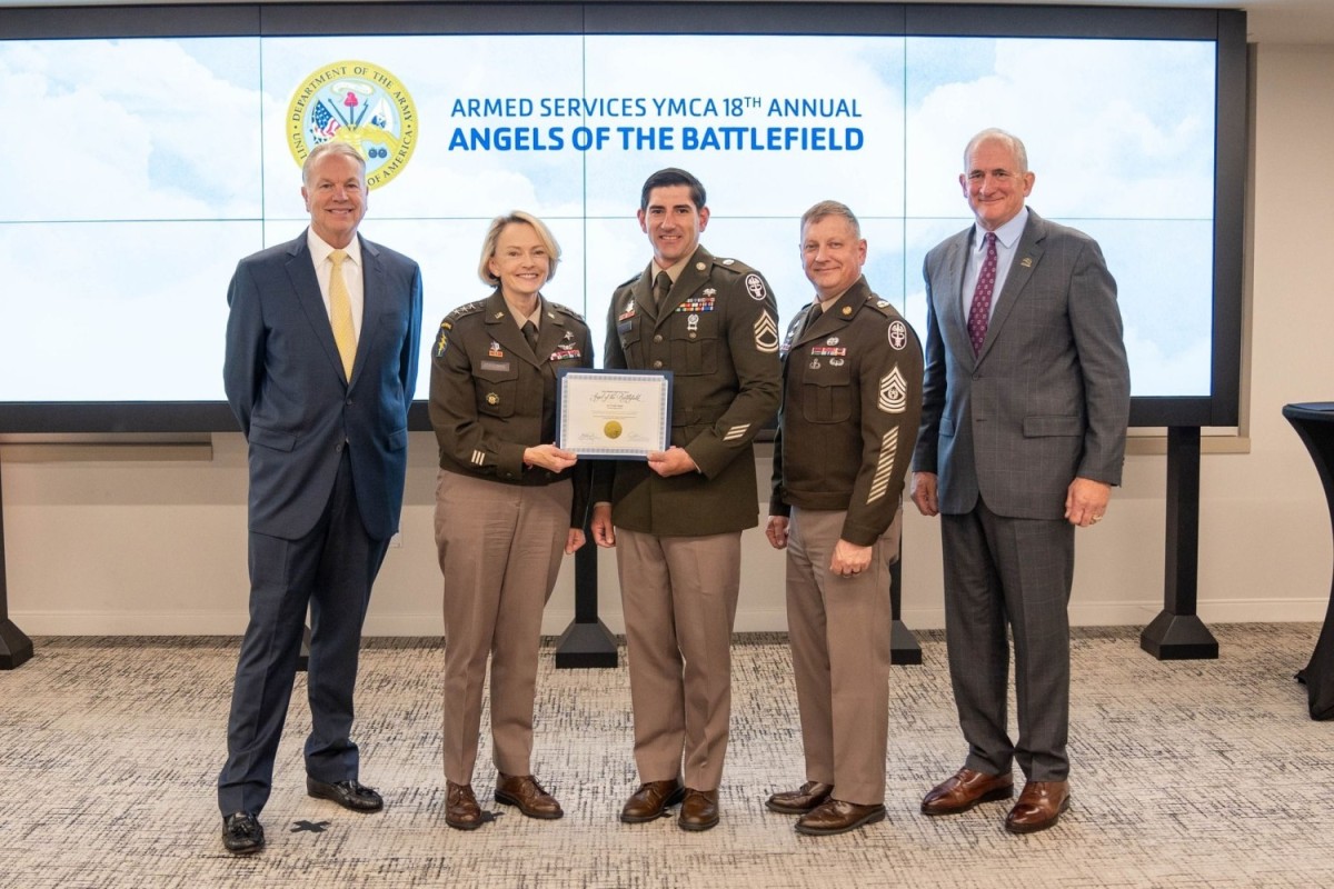 Honoring the Lifesavers: 18th Annual Angels of the Battlefield Award ...