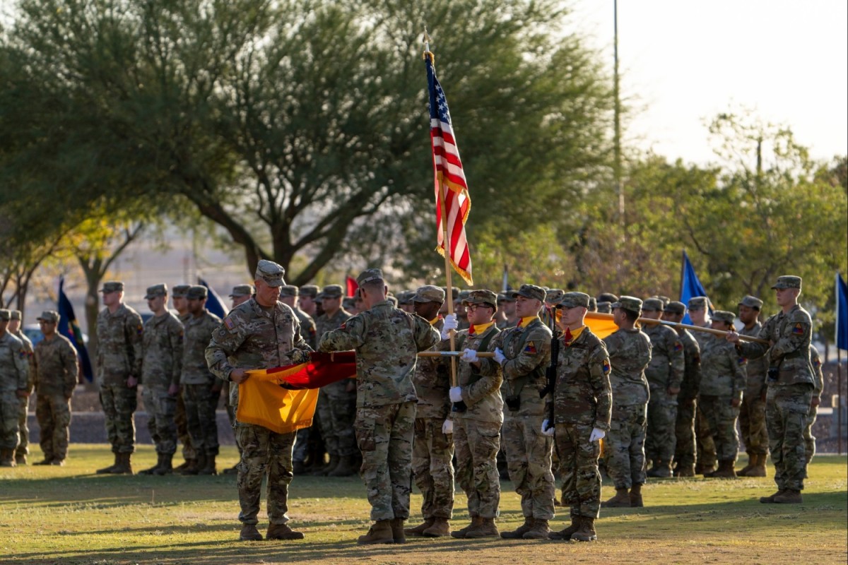 1st Armored Division’s 3rd Armored Brigade Combat Team cases colors for ...