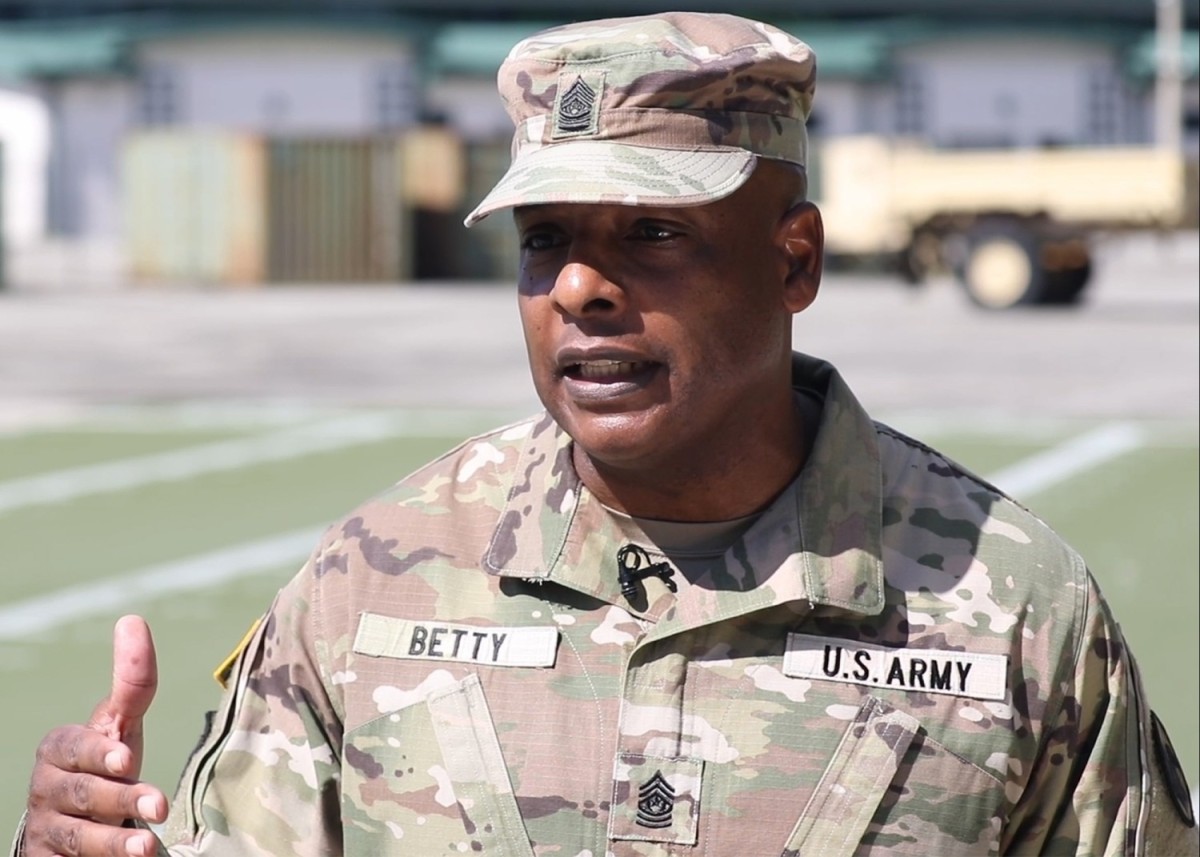 Army Reserve CSM Betty touts Global Medic Exercise at AR-MEDCOM visit | Article | The United ...