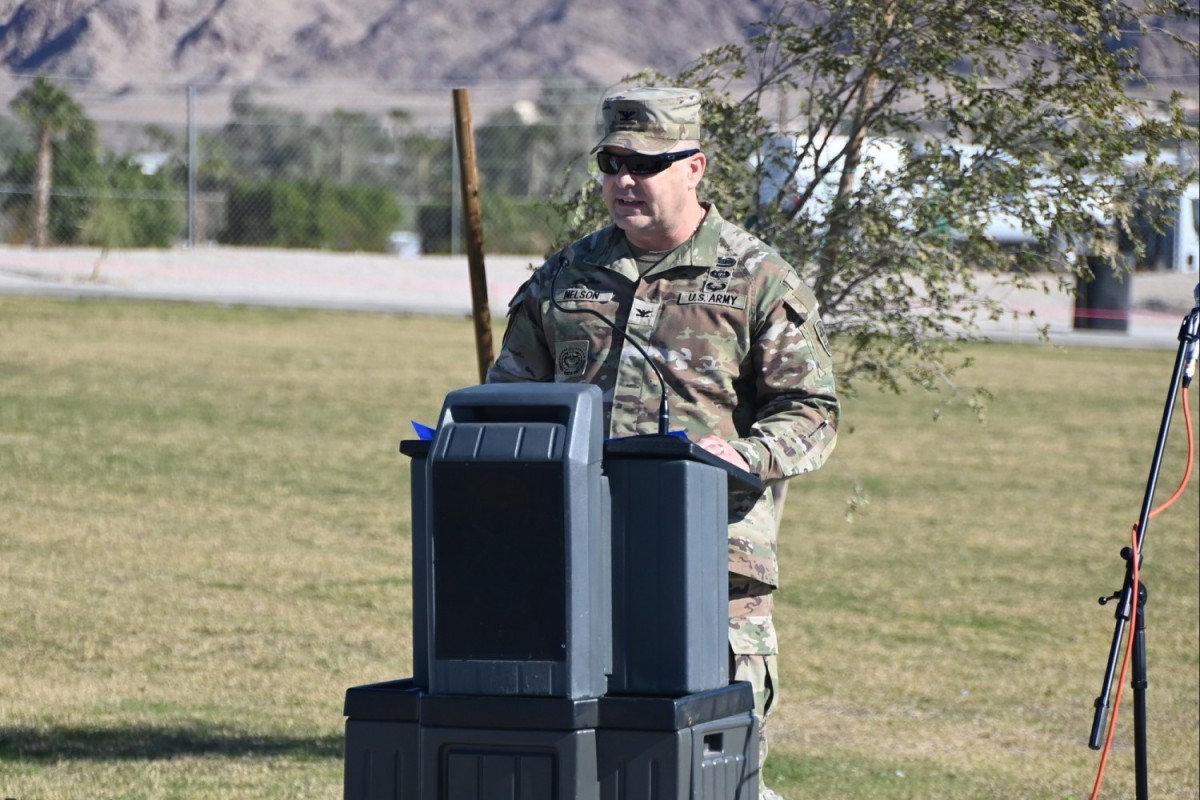 U.S. Army Yuma Proving Ground commander helps honor Gold Star Families ...