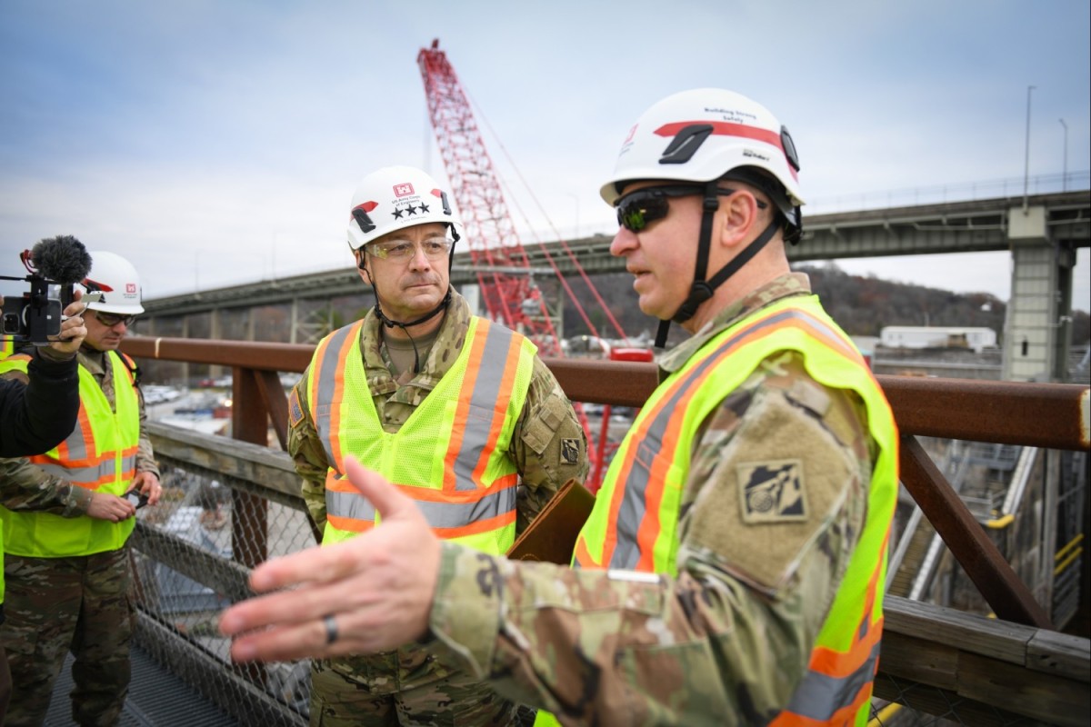 USACE Chief of Engineers visits Chickamauga Lock Replacement Project ...
