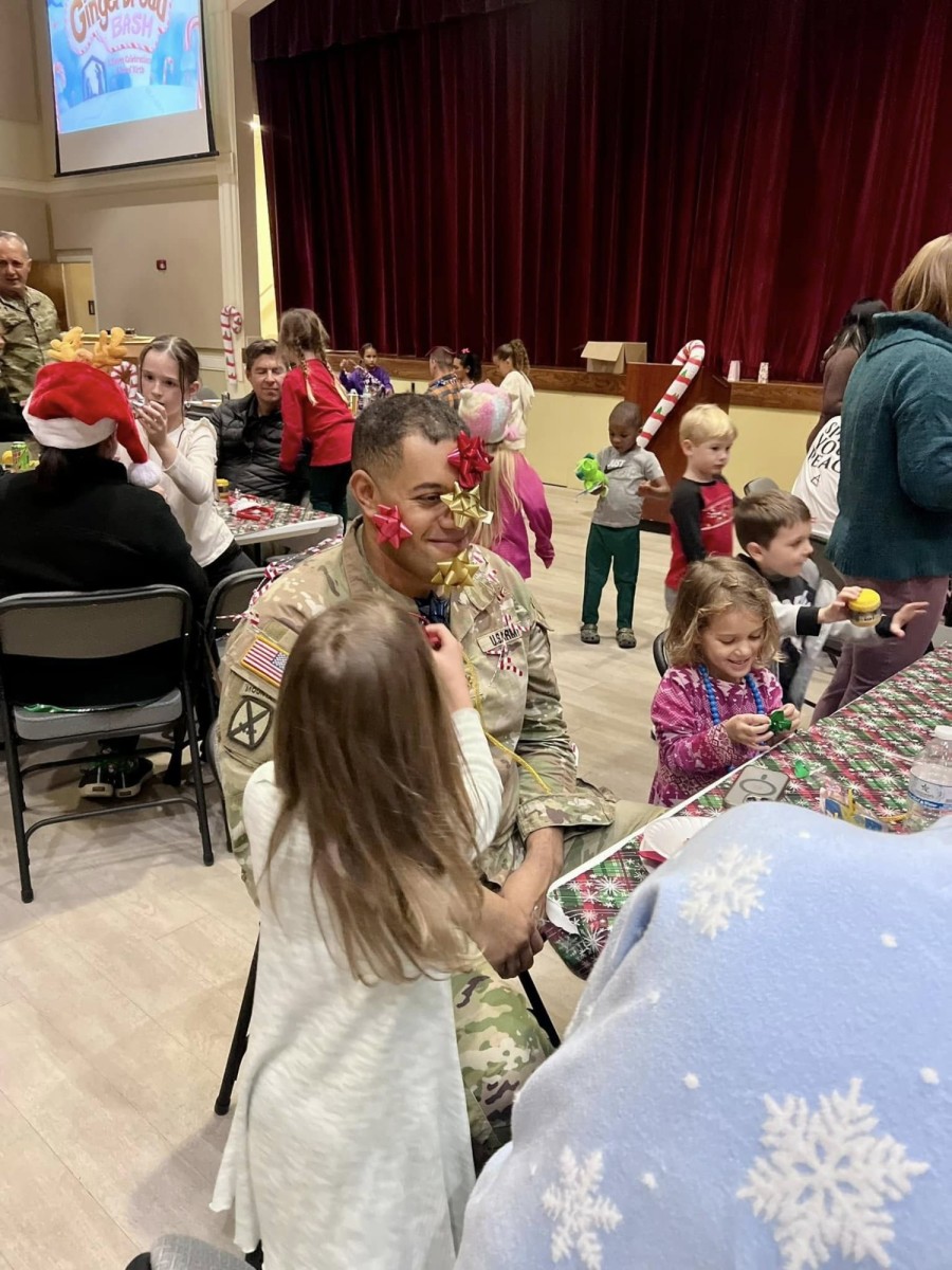 Family Faith Formation Using Candy Canes and Graham Crackers | Article ...