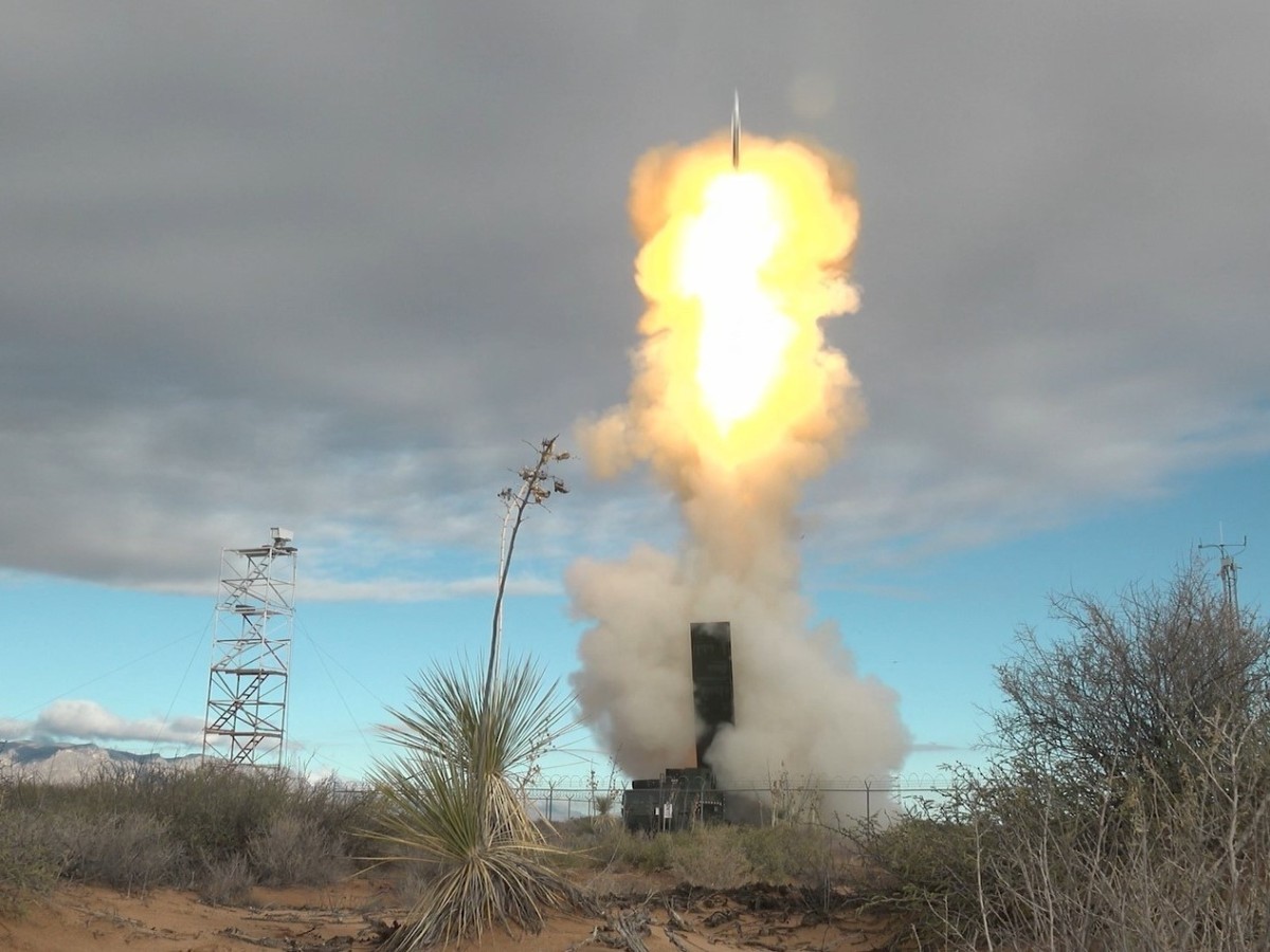 US Army’s Long Range Fires Battalion demonstrates the Mid-Range ...