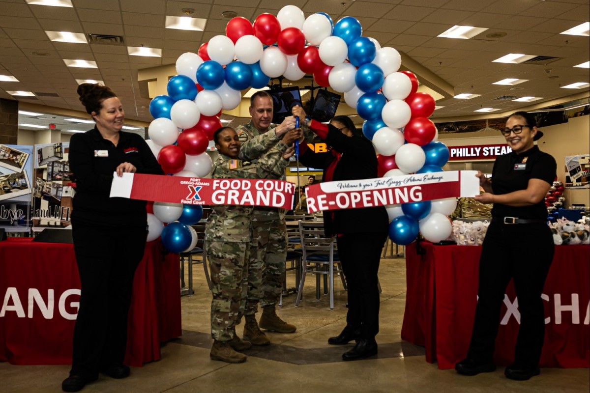 Main Exchange opens expanded food court | Article | The United States Army