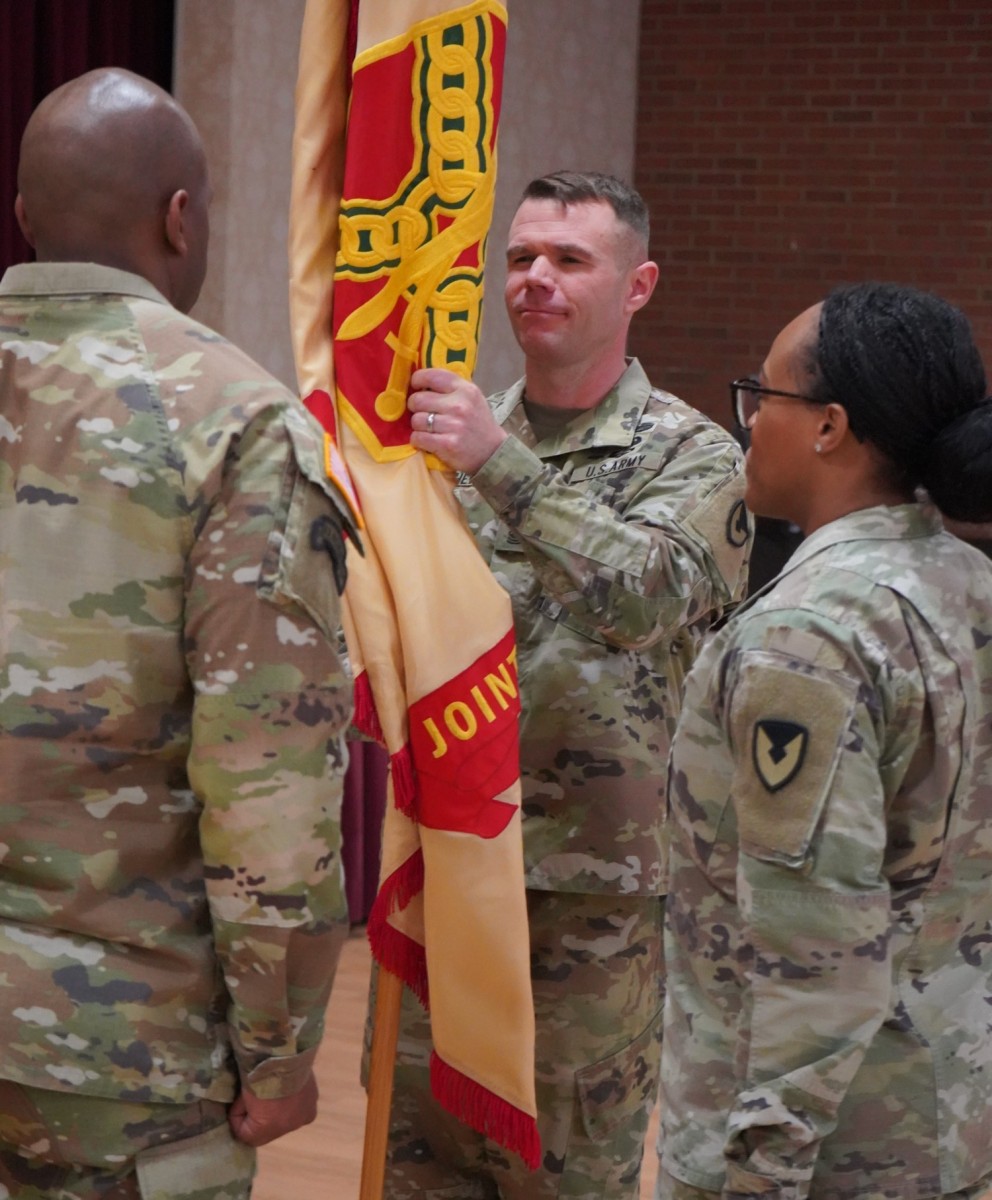 Joint Base Myer Henderson Hall Hosts Change of Responsibility Ceremony ...