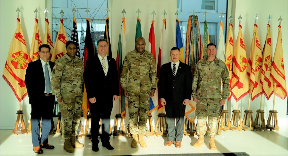 Installation Management’s Deputy Commanding General visits Garrison ...