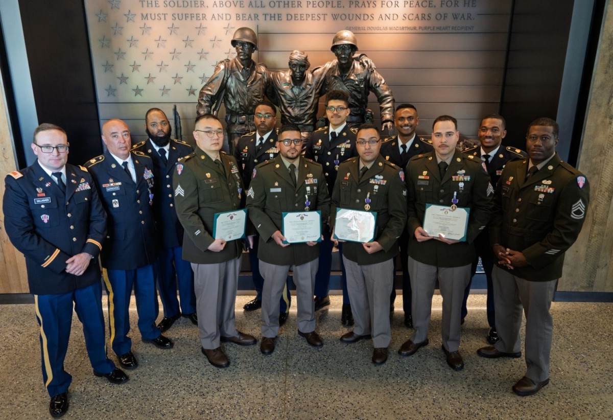 Ten NY Guard Soldiers receive Purple Heart | Article | The United ...