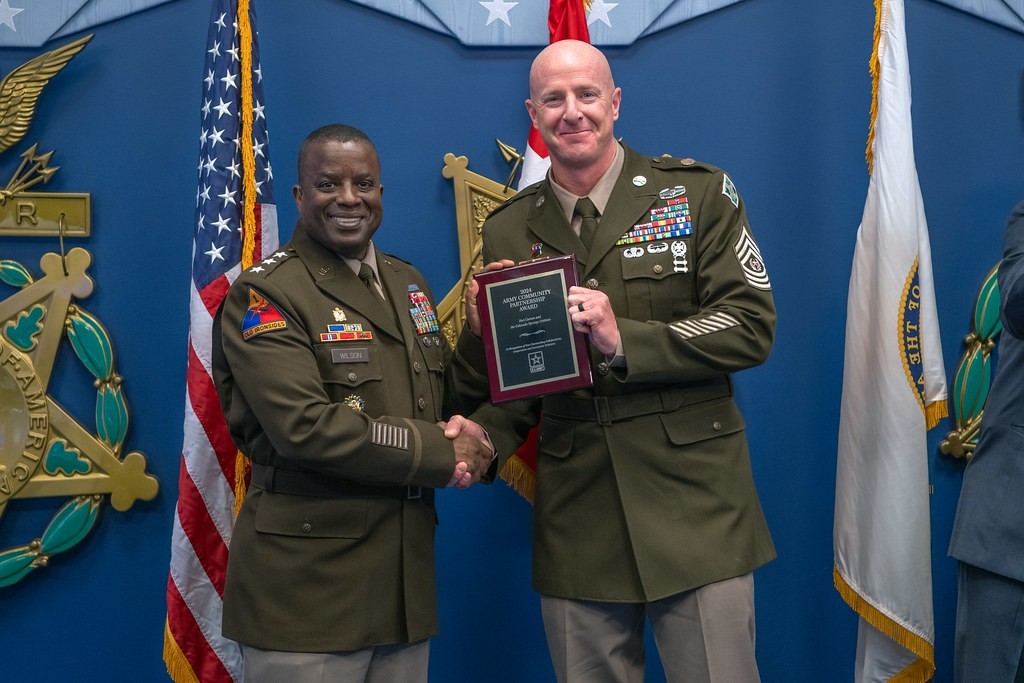 Fort Carson, Colorado Springs Utilities receive Army partnership award ...