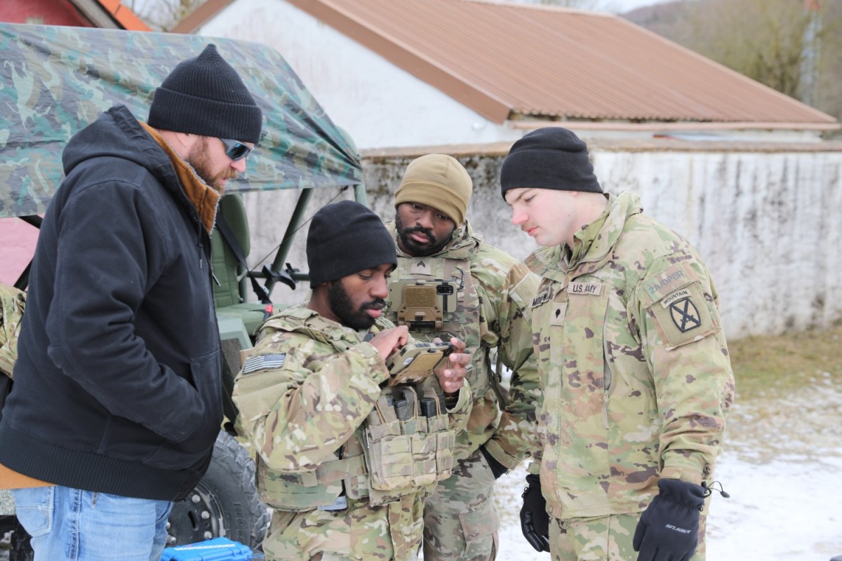 Soldiers Train With – And Praise – Nett Warrior System of the Future | Article | The United ...