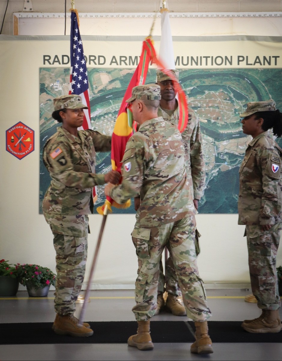 Hough takes over as RFAAP’s commander | Article | The United States Army