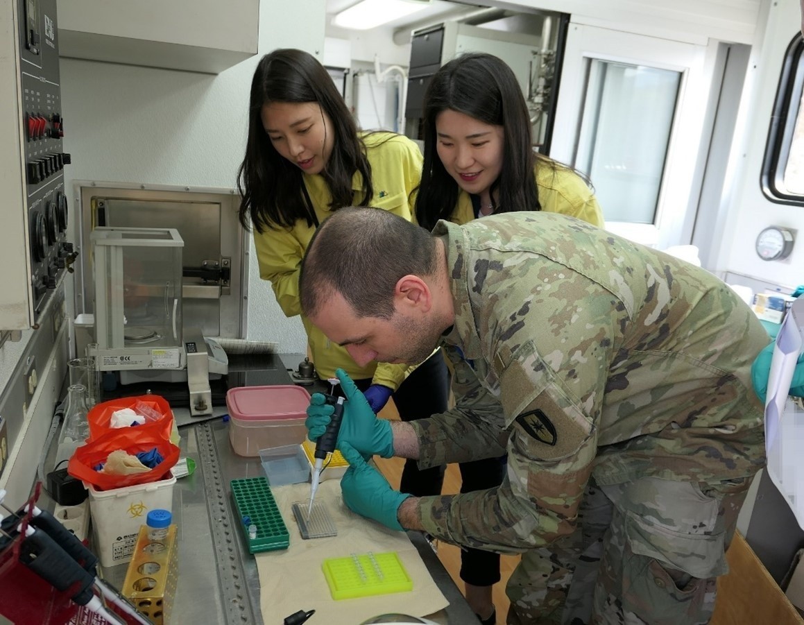 US Army mobile laboratory strengthens partnership with ROK laboratory ...