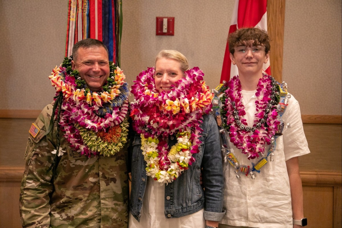 Pacific Ocean Division Welcomes Command Sgt. Maj. Zachary R. Plummer ...