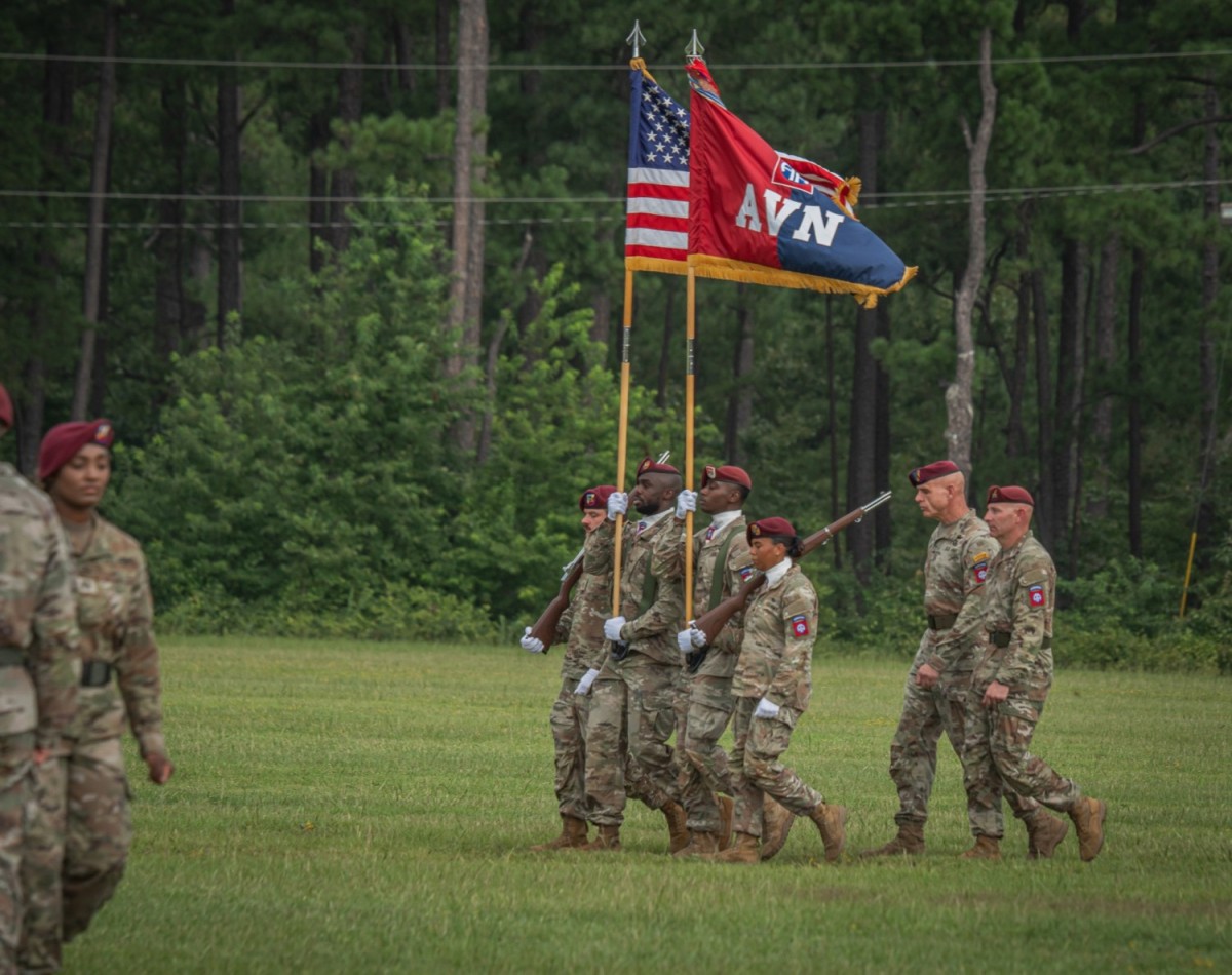 82nd CAB farewells Schwenn, welcomes Beale during change of command ...