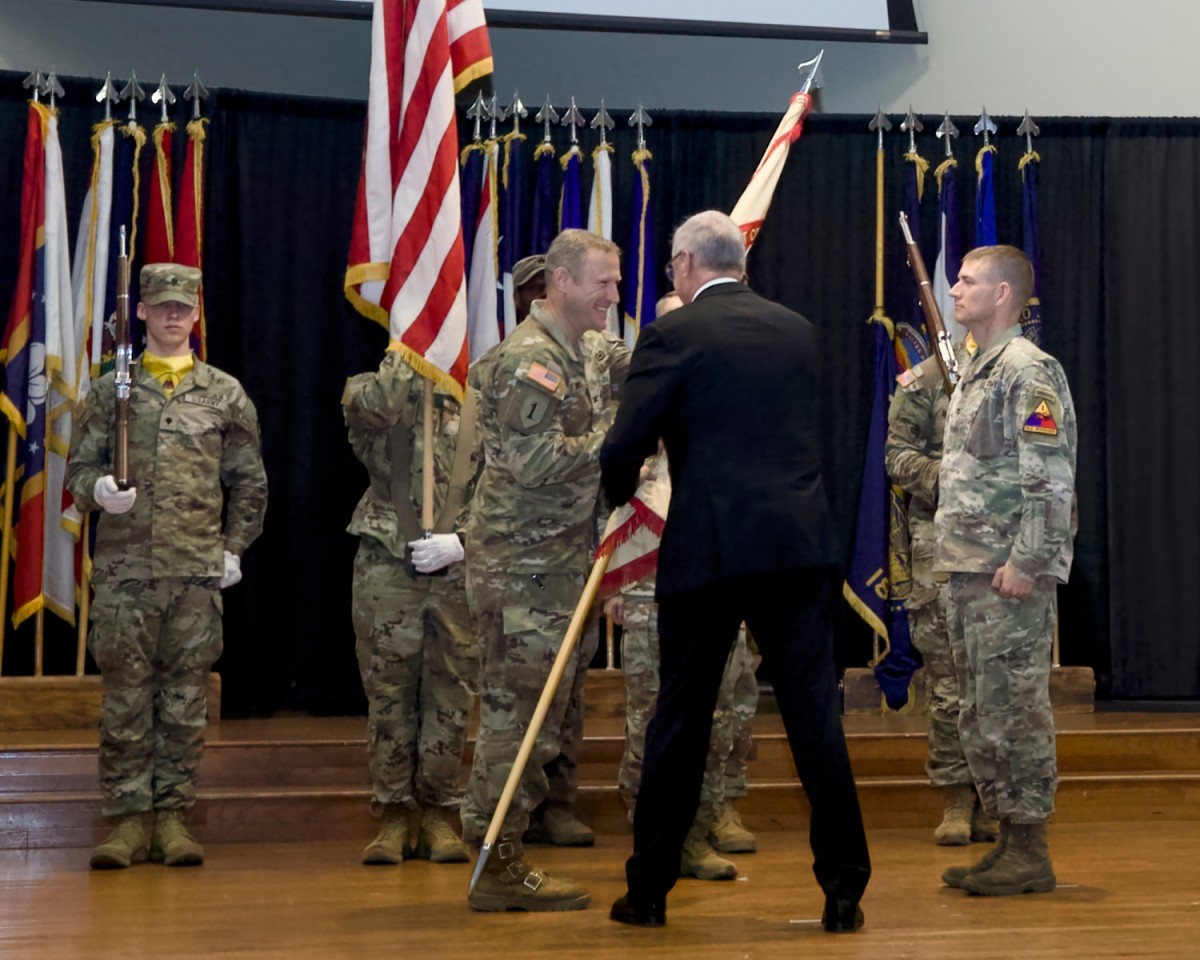 Fort Bliss Garrison welcomes new commander during Change of Command ...